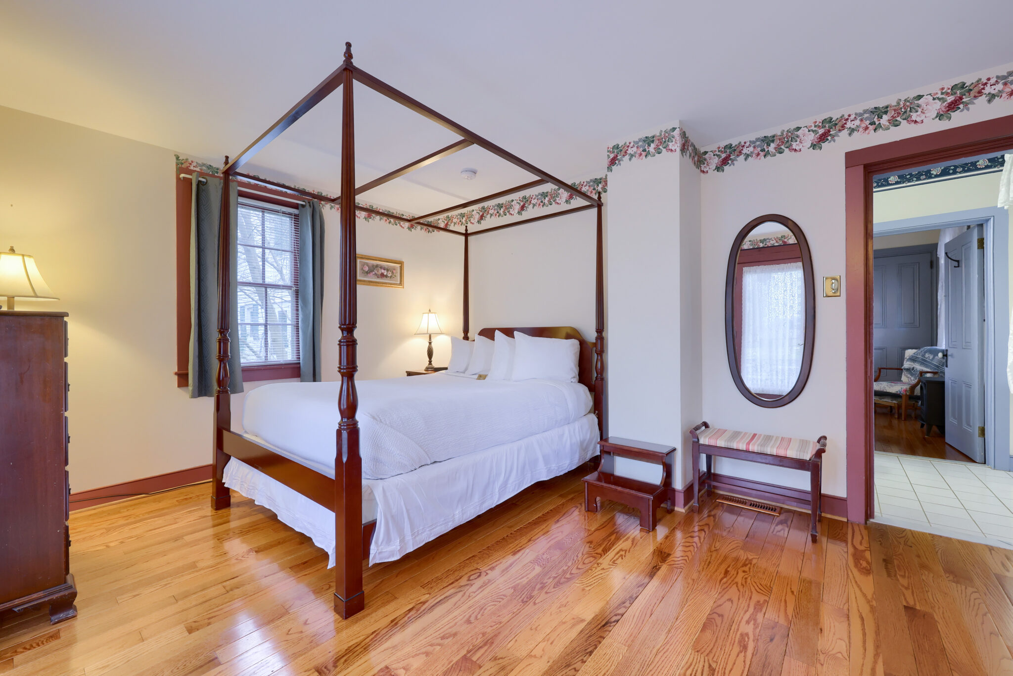 Rooms & Suites – The Alden House
