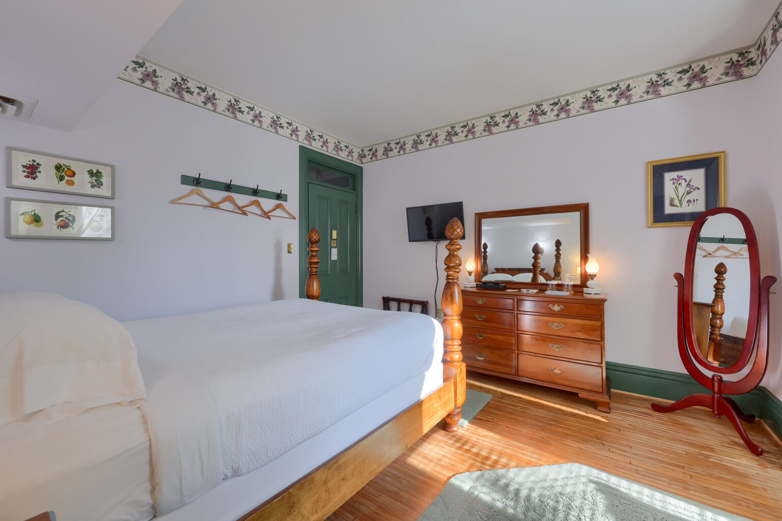 Rooms & Suites – The Alden House